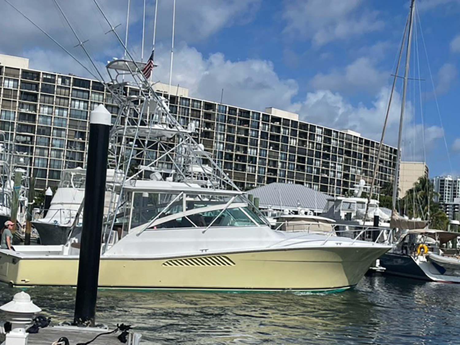 44′-Viking – Dockside Marine Surveyors